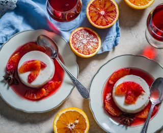 Kookospiima panna cotta veriapelsini kastmega • D-kokaraamat